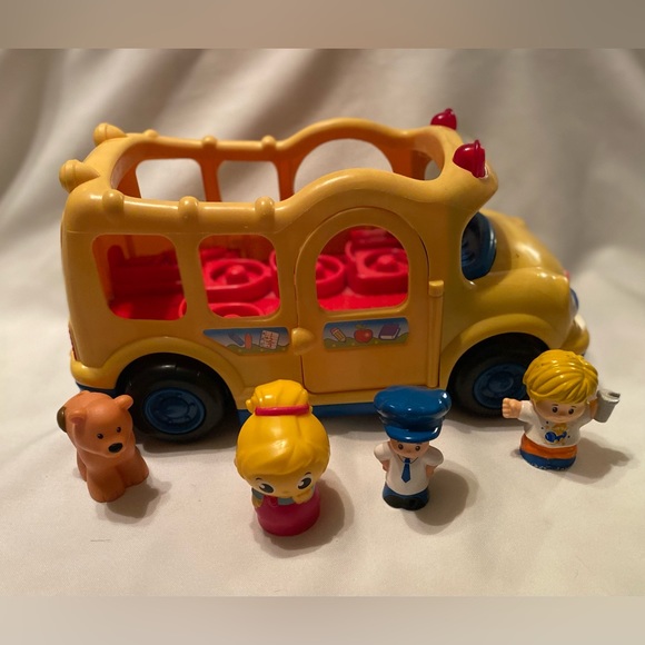 Fisher-Price | Toys | Adorable Fisherprice Little People School Bus ...